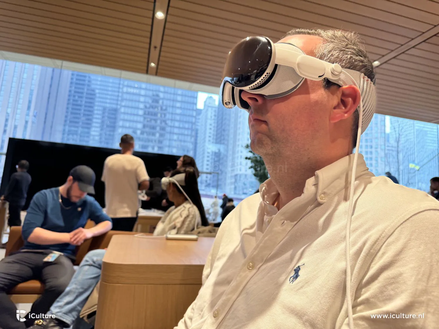 Apple Vision Pro kopen vanuit Nederland