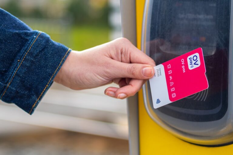 OV-pas is de opvolger van OV-chipkaart: werkt hij met Apple Pay Express?